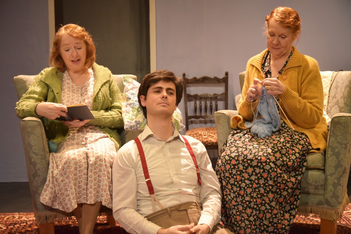 Ladies In Lavender :: Hertford Dramatic and Operatic Society