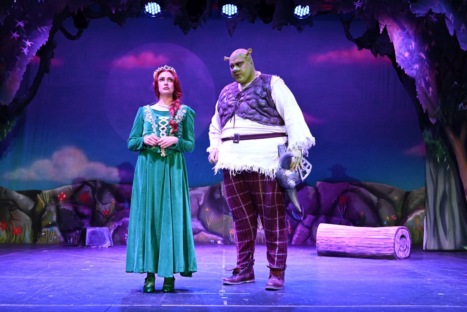Shrek The Musical :: Hertford Dramatic and Operatic Society