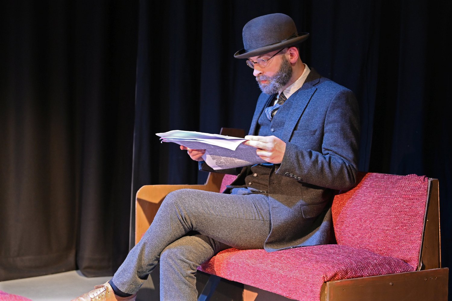 Double Acts :: Hertford Dramatic and Operatic Society